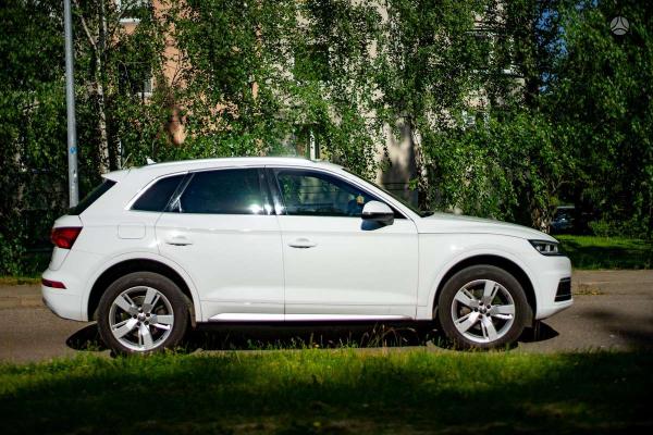 Balts Audi Q5 2018 Viļņa, ar dzinēja tilpumu 1.98 L un nobraukumu 129 tūkst. km par 20000 €, foto 4 vietnē AUTOMOTO.COM.LV
