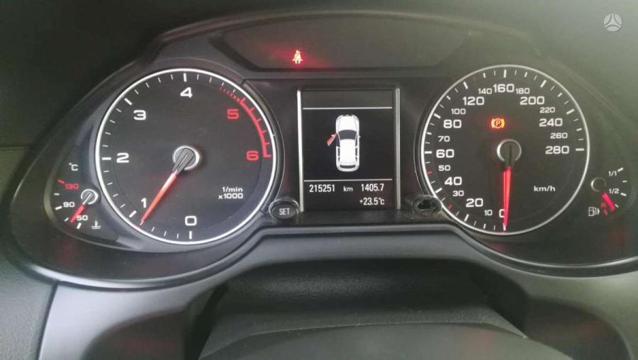 White Audi Q5 2013 in Kaunas, with an engine capacity of 2.00 L and mileage of 215 thousand km for 11000 €, photo 12 on AUTOMOTO.COM.LV