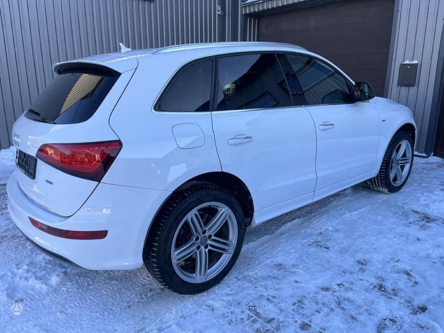 Balts Audi Q5 2015 Telšiai, ar dzinēja tilpumu 2.00 L un nobraukumu 23 tūkst. km par 12999 €, foto 10 vietnē AUTOMOTO.COM.LV
