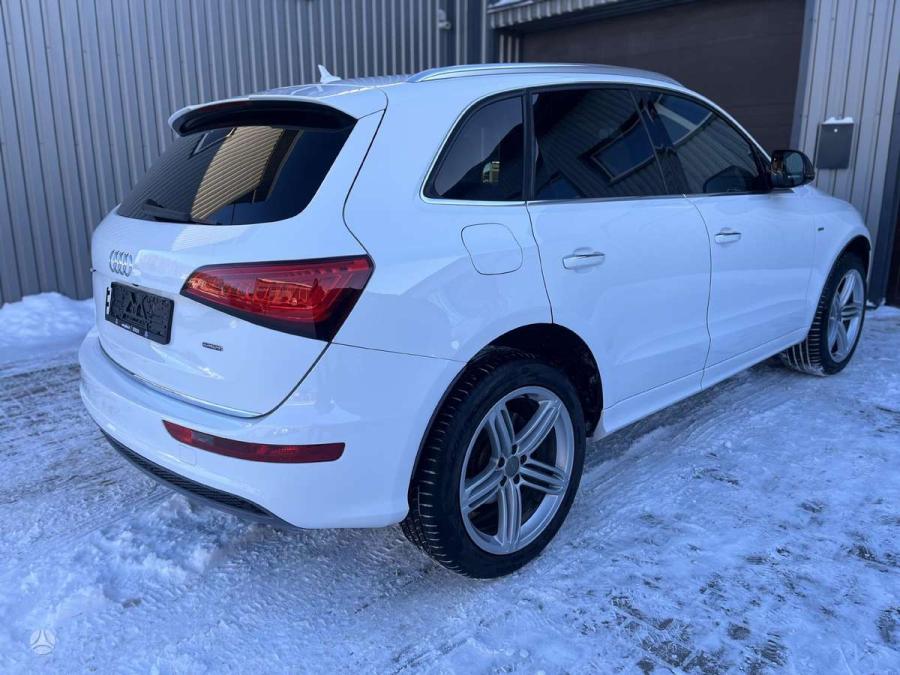 Balts Audi Q5 2015 Telšiai, ar dzinēja tilpumu 2.00 L un nobraukumu 23 tūkst. km par 12999 €, foto 11 vietnē AUTOMOTO.COM.LV