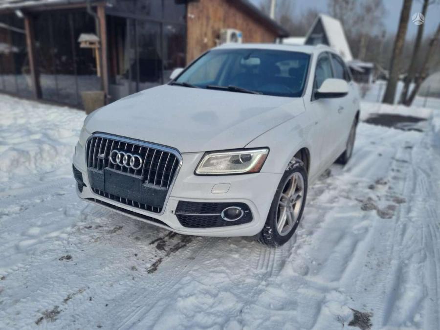 White Audi Q5 2016 in Kaunas, with an engine capacity of 3.00 L and mileage of 298 thousand km for 12999 €, photo 8 on AUTOMOTO.COM.LV