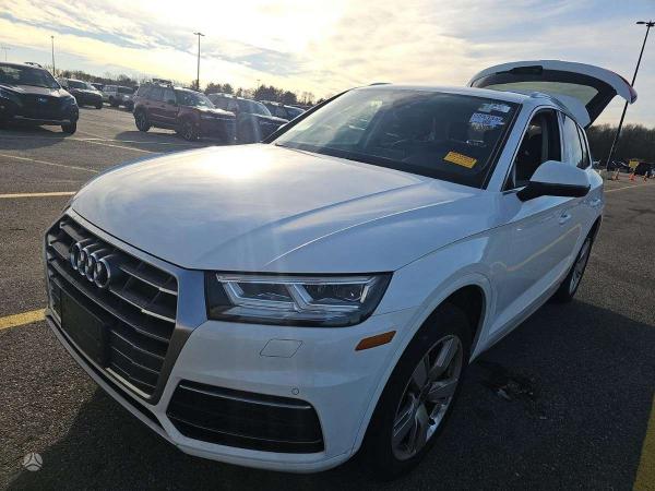 White Audi Q5 2018 in Kaunas, with an engine capacity of 2.00 L and mileage of 212 thousand km for 16000 €, photo 1 on AUTOMOTO.COM.LV