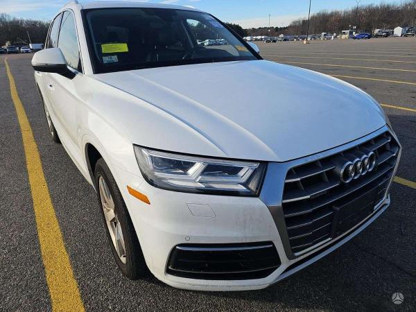 White Audi Q5 2018 in Kaunas, with an engine capacity of 2.00 L and mileage of 212 thousand km for 16000 €, photo 2 on AUTOMOTO.COM.LV