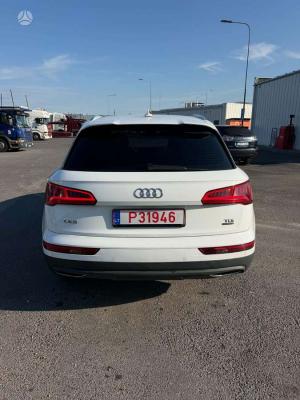 White Audi Q5 2018 in Kaunas, with an engine capacity of 2.00 L and mileage of 252 thousand km for 18500 €, photo 8 on AUTOMOTO.COM.LV