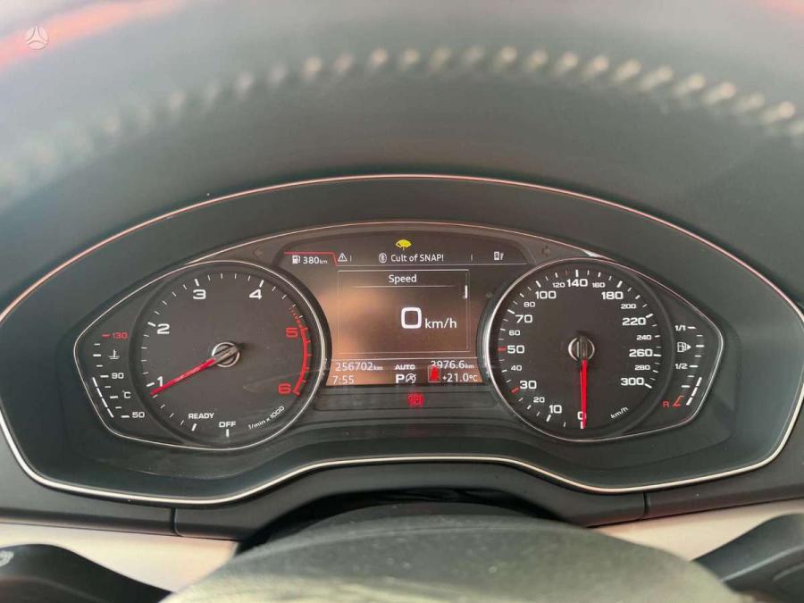 White Audi Q5 2018 in Kaunas, with an engine capacity of 2.00 L and mileage of 252 thousand km for 18500 €, photo 16 on AUTOMOTO.COM.LV