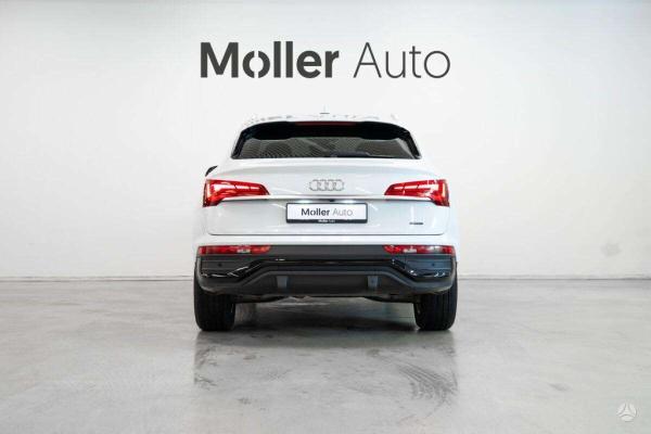 Balts Audi Q5 2022 Viļņa, ar dzinēja tilpumu 2.00 L un nobraukumu 64 tūkst. km par 36900 €, foto 6 vietnē AUTOMOTO.COM.LV