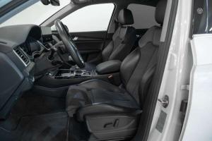 Balts Audi Q5 2022 Viļņa, ar dzinēja tilpumu 2.00 L un nobraukumu 64 tūkst. km par 36900 €, foto 8 vietnē AUTOMOTO.COM.LV