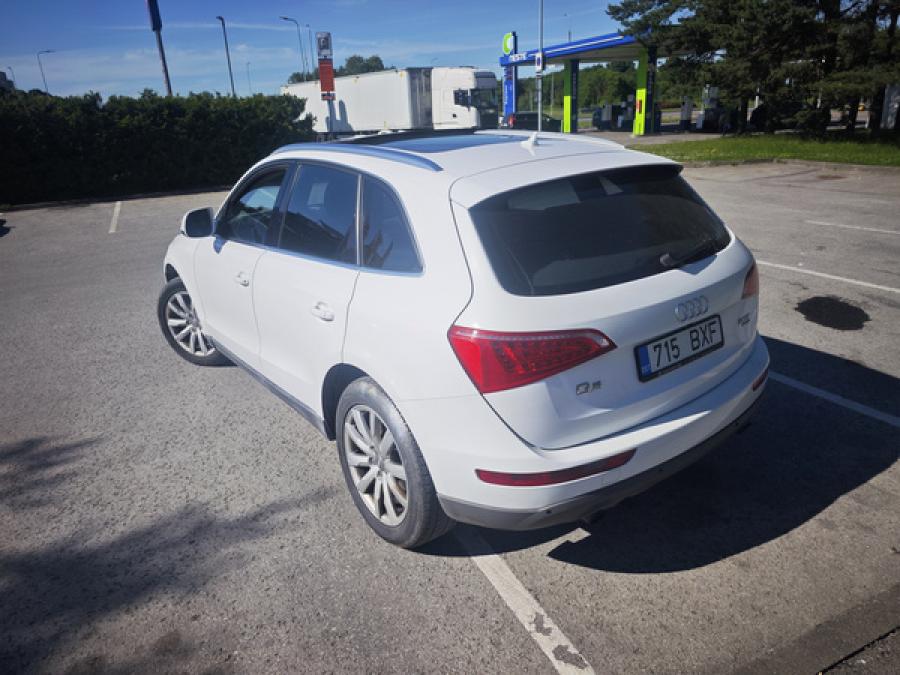 White Audi Q5 2009 in Tallinn, with an engine capacity of 2.00 L and mileage of 275 thousand km for 5500 €, photo 7 on AUTOMOTO.COM.LV