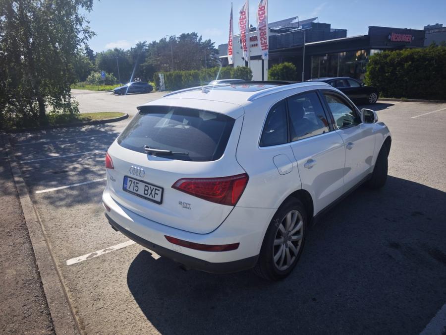 White Audi Q5 2009 in Tallinn, with an engine capacity of 2.00 L and mileage of 275 thousand km for 5500 €, photo 11 on AUTOMOTO.COM.LV