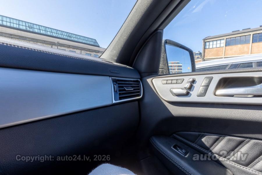 Balts Audi Q5 2016 Tallina, ar dzinēja tilpumu 2.00 L un nobraukumu 113 tūkst. km par 17900 €, foto 16 vietnē AUTOMOTO.COM.LV