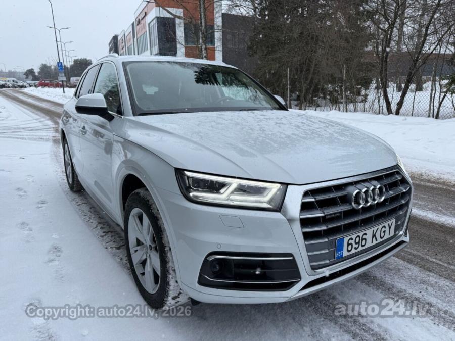 White Audi Q5 2020 in Tallinn, with an engine capacity of 2.00 L and mileage of 31 thousand km for 32990 €, photo 2 on AUTOMOTO.COM.LV