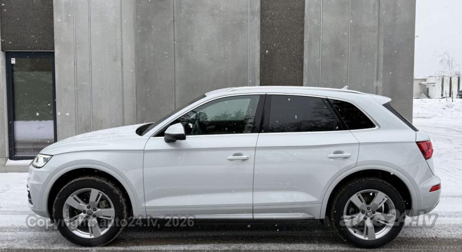 White Audi Q5 2020 in Tallinn, with an engine capacity of 2.00 L and mileage of 31 thousand km for 32990 €, photo 3 on AUTOMOTO.COM.LV