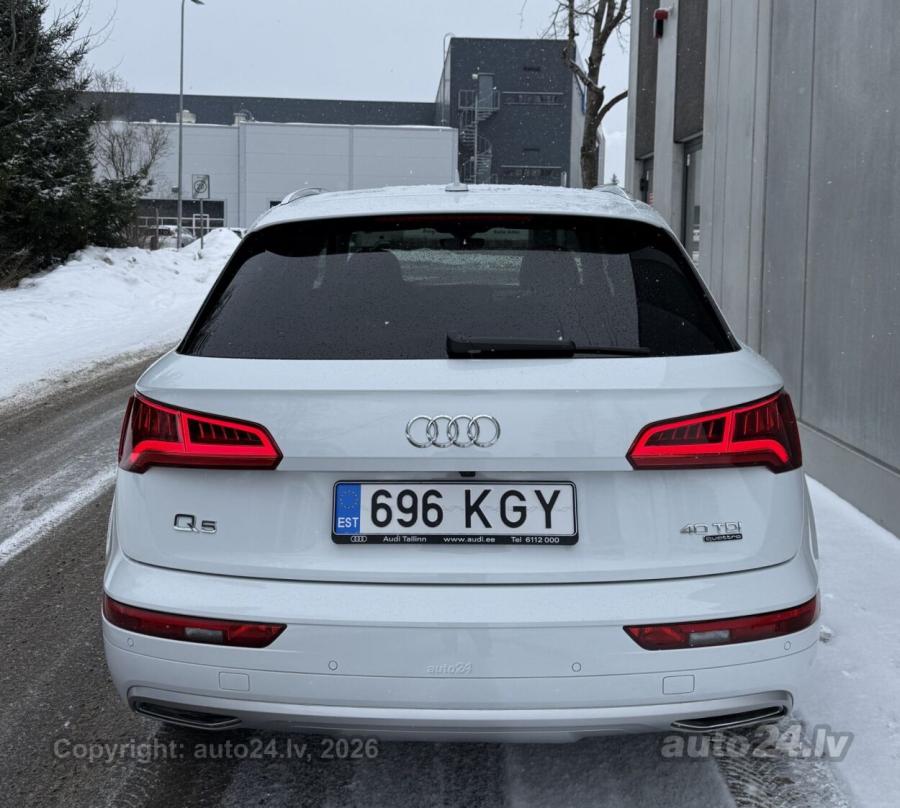 White Audi Q5 2020 in Tallinn, with an engine capacity of 2.00 L and mileage of 31 thousand km for 32990 €, photo 6 on AUTOMOTO.COM.LV