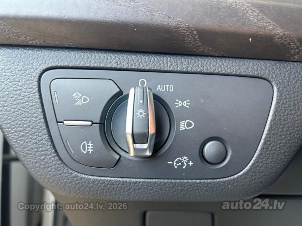 White Audi Q5 2021 in Tallinn, with an engine capacity of 2.00 L and mileage of 99 thousand km for 28990 €, photo 10 on AUTOMOTO.COM.LV