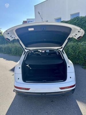 Balts Audi Q5 2025 Viļņa, ar dzinēja tilpumu 2.00 L un nobraukumu 23 tūkst. km par 34900 €, foto 12 vietnē AUTOMOTO.COM.LV