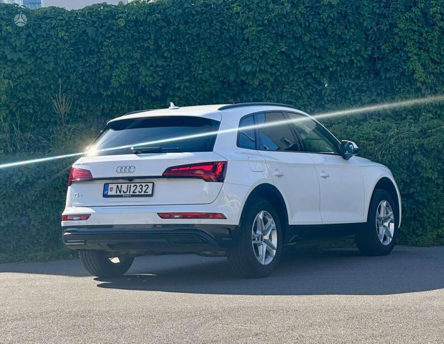 Balts Audi Q5 2025 Viļņa, ar dzinēja tilpumu 2.00 L un nobraukumu 23 tūkst. km par 34900 €, foto 13 vietnē AUTOMOTO.COM.LV