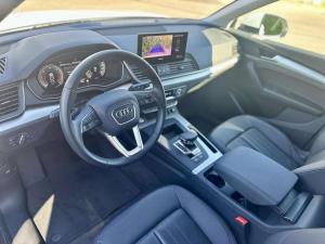 Balts Audi Q5 2025 Viļņa, ar dzinēja tilpumu 2.00 L un nobraukumu 23 tūkst. km par 34900 €, foto 14 vietnē AUTOMOTO.COM.LV