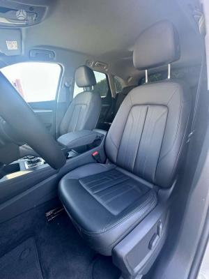 Balts Audi Q5 2025 Viļņa, ar dzinēja tilpumu 2.00 L un nobraukumu 23 tūkst. km par 34900 €, foto 15 vietnē AUTOMOTO.COM.LV