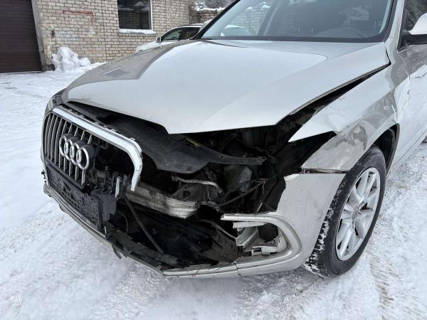 Yellow Audi Q5 2014 in Raseiniai, with an engine capacity of 1.98 L and mileage of 261 thousand km for 4000 €, photo 7 on AUTOMOTO.COM.LV