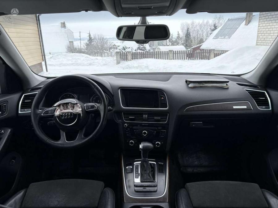 Yellow Audi Q5 2014 in Raseiniai, with an engine capacity of 1.98 L and mileage of 261 thousand km for 4000 €, photo 11 on AUTOMOTO.COM.LV