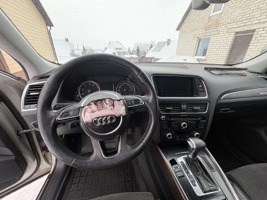 Yellow Audi Q5 2014 in Raseiniai, with an engine capacity of 1.98 L and mileage of 261 thousand km for 4000 €, photo 15 on AUTOMOTO.COM.LV