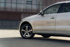 Yellow Audi Q5 2015 in Klaipeda, with an engine capacity of 3.00 L and mileage of 152 thousand km for 13999 €, photo 19 on AUTOMOTO.COM.LV