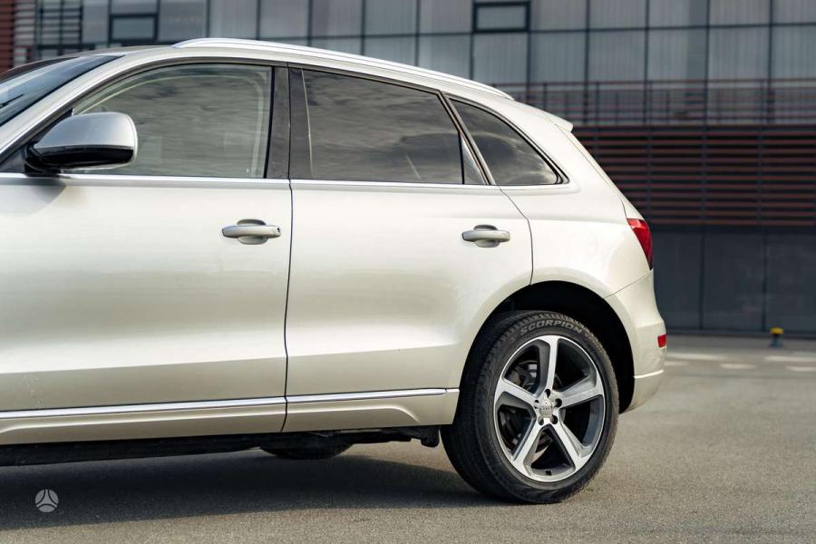 Yellow Audi Q5 2015 in Klaipeda, with an engine capacity of 3.00 L and mileage of 152 thousand km for 13499 €, photo 8 on AUTOMOTO.COM.LV