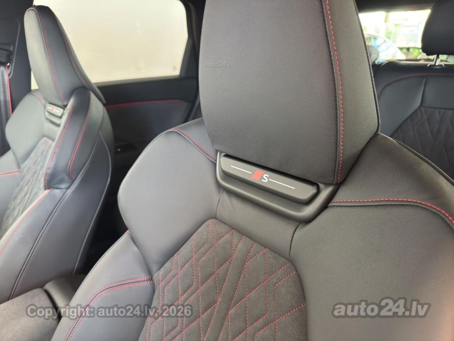 Zils Audi Q6 e-tron 2026 Tallina, ar dzinēja tilpumu 0.00 L un nobraukumu 5 tūkst. km par 89900 €, foto 12 vietnē AUTOMOTO.COM.LV