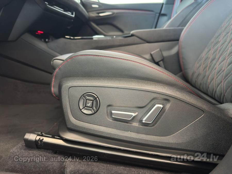 Zils Audi Q6 e-tron 2026 Tallina, ar dzinēja tilpumu 0.00 L un nobraukumu 5 tūkst. km par 89900 €, foto 13 vietnē AUTOMOTO.COM.LV