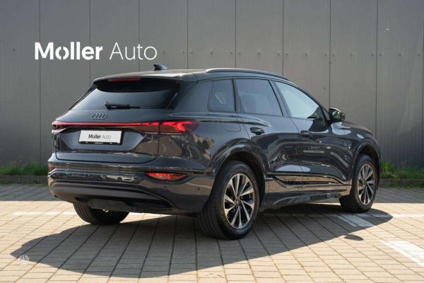 Pelēks Audi Q6 e-tron 2024 Viļņa, ar dzinēja tilpumu 0.00 L un nobraukumu 20 tūkst. km par 54600 €, foto 6 vietnē AUTOMOTO.COM.LV