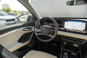 Grey Audi Q6 e-tron 2024 in Vilnius, with an engine capacity of 0.10 L and mileage of 20 thousand km for 54600 €, photo 14 on AUTOMOTO.COM.LV