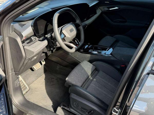 Grey Audi Q6 e-tron 2025 in Kaunas, with an engine capacity of 0.00 L and mileage of 34 thousand km for 36950 €, photo 9 on AUTOMOTO.COM.LV