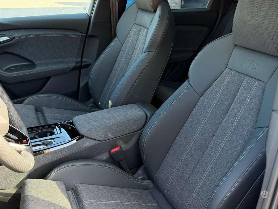 Grey Audi Q6 e-tron 2025 in Kaunas, with an engine capacity of 0.00 L and mileage of 34 thousand km for 36950 €, photo 11 on AUTOMOTO.COM.LV