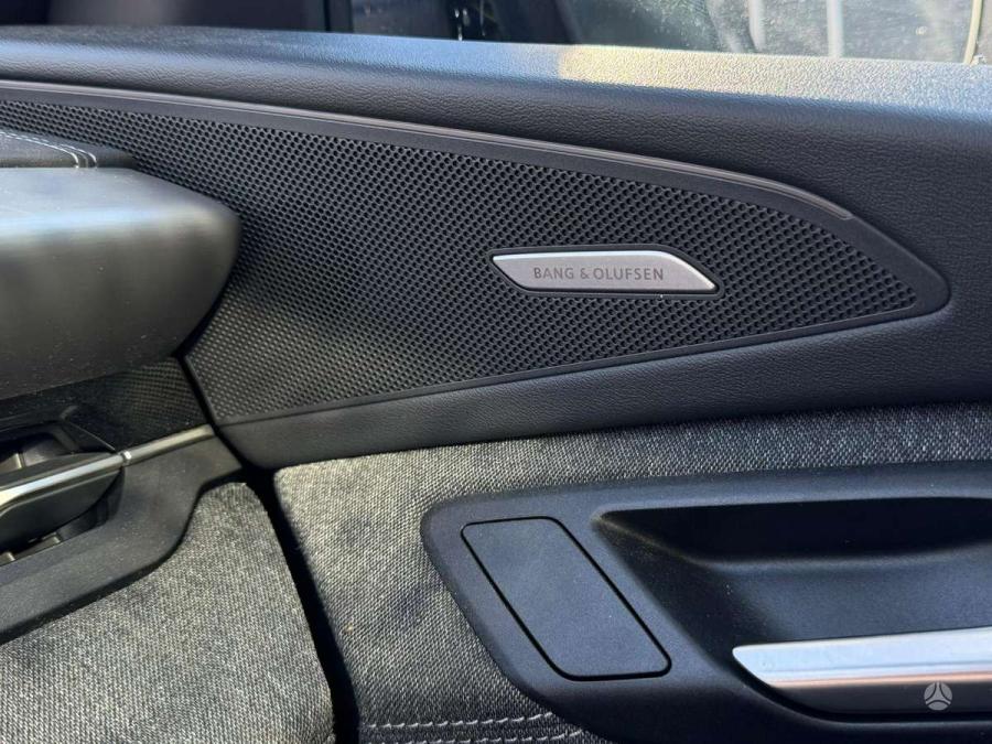 Grey Audi Q6 e-tron 2025 in Kaunas, with an engine capacity of 0.00 L and mileage of 34 thousand km for 36950 €, photo 12 on AUTOMOTO.COM.LV