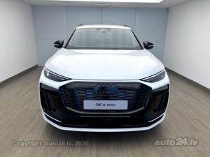 Белый Ауди Q6 e-tron 2026 в Таллин, объемом двигателя 0.00 л и пробегом 10 тыс. км за 69200 €, фото 6 на AUTOMOTO.COM.LV