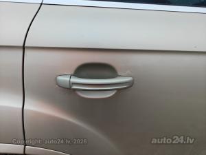 Beige Audi Q7 2007 in Parnu, with an engine capacity of 3.60 L and mileage of 317 thousand km for 3700 €, photo 12 on AUTOMOTO.COM.LV