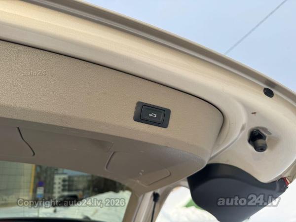 Beige Audi Q7 2013 in Tallinn, with an engine capacity of 3.00 L and mileage of 139 thousand km for 14990 €, photo 11 on AUTOMOTO.COM.LV