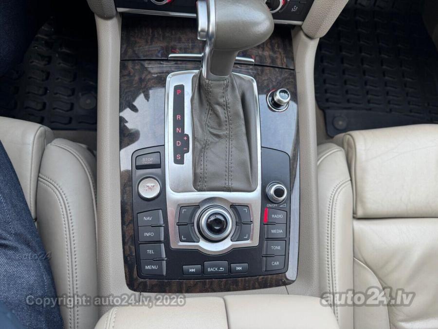Beige Audi Q7 2013 in Tallinn, with an engine capacity of 3.00 L and mileage of 139 thousand km for 14990 €, photo 22 on AUTOMOTO.COM.LV