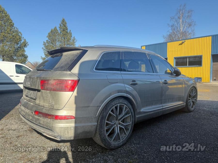 Smilšu krāsa Audi Q7 2016 Tallina, ar dzinēja tilpumu 3.00 L un nobraukumu 250 tūkst. km par 16900 €, foto 4 vietnē AUTOMOTO.COM.LV