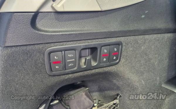 Smilšu krāsa Audi Q7 2016 Tallina, ar dzinēja tilpumu 3.00 L un nobraukumu 250 tūkst. km par 16900 €, foto 11 vietnē AUTOMOTO.COM.LV