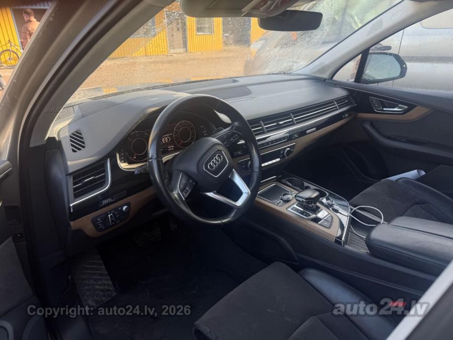 Smilšu krāsa Audi Q7 2016 Tallina, ar dzinēja tilpumu 3.00 L un nobraukumu 250 tūkst. km par 16900 €, foto 13 vietnē AUTOMOTO.COM.LV