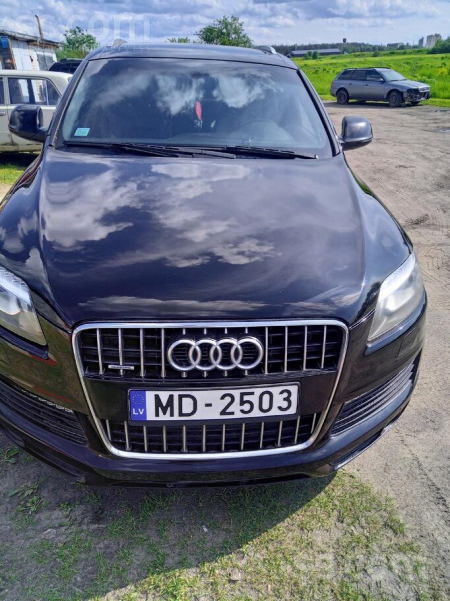 Melns Audi Q7 2006 Jēkabpils, ar dzinēja tilpumu 3.00 L un nobraukumu 345 tūkst. km par 5900 €, foto 3 vietnē AUTOMOTO.COM.LV