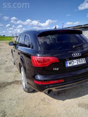 Melns Audi Q7 2006 Jēkabpils, ar dzinēja tilpumu 3.00 L un nobraukumu 345 tūkst. km par 5900 €, foto 6 vietnē AUTOMOTO.COM.LV