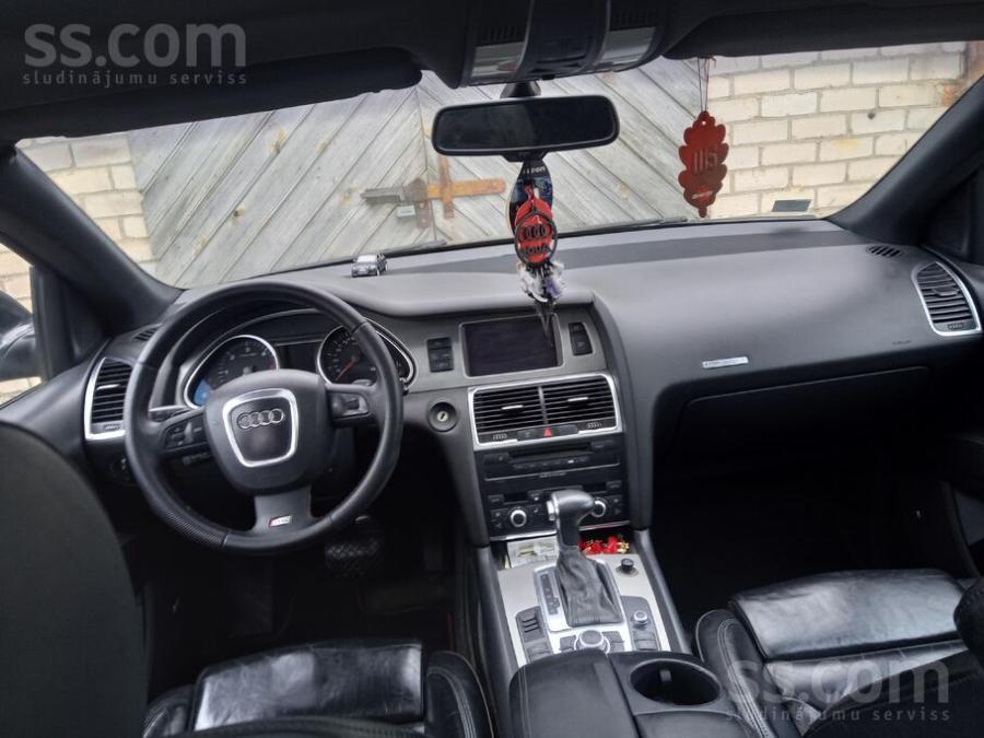 Melns Audi Q7 2006 Jēkabpils, ar dzinēja tilpumu 3.00 L un nobraukumu 345 tūkst. km par 5900 €, foto 10 vietnē AUTOMOTO.COM.LV