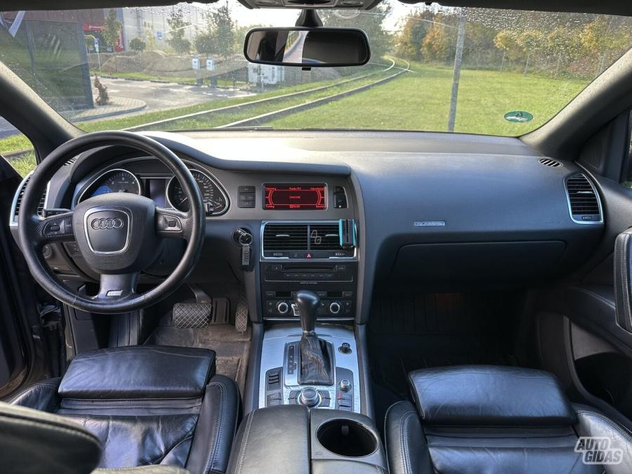 Melns Audi Q7 2006 Klaipėda, ar dzinēja tilpumu 3.00 L un nobraukumu 290 tūkst. km par 5800 €, foto 14 vietnē AUTOMOTO.COM.LV