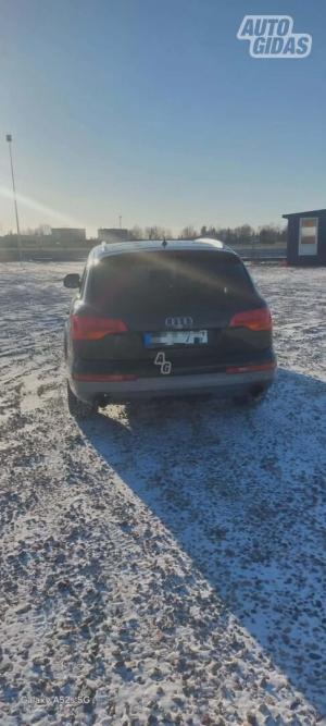 Black Audi Q7 2006 in Marijampole, with an engine capacity of 3.00 L and mileage of 324 thousand km for 5200 €, photo 2 on AUTOMOTO.COM.LV