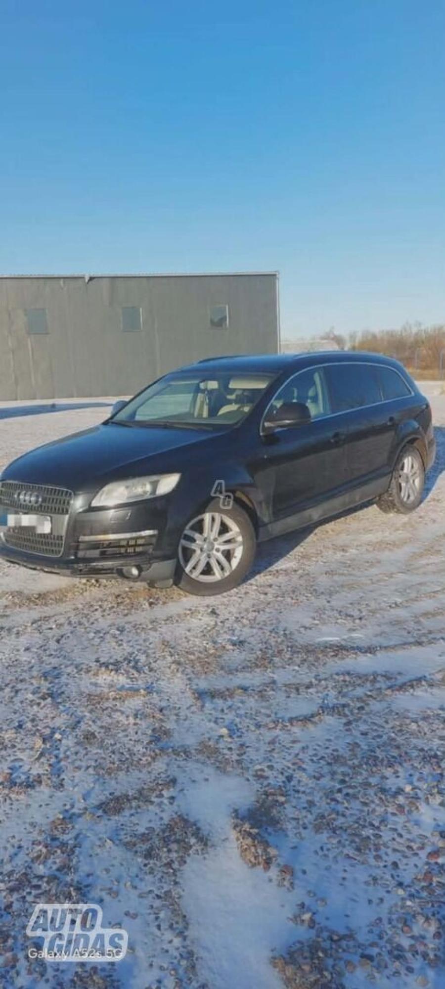 Black Audi Q7 2006 in Marijampole, with an engine capacity of 3.00 L and mileage of 324 thousand km for 5200 €, photo 3 on AUTOMOTO.COM.LV