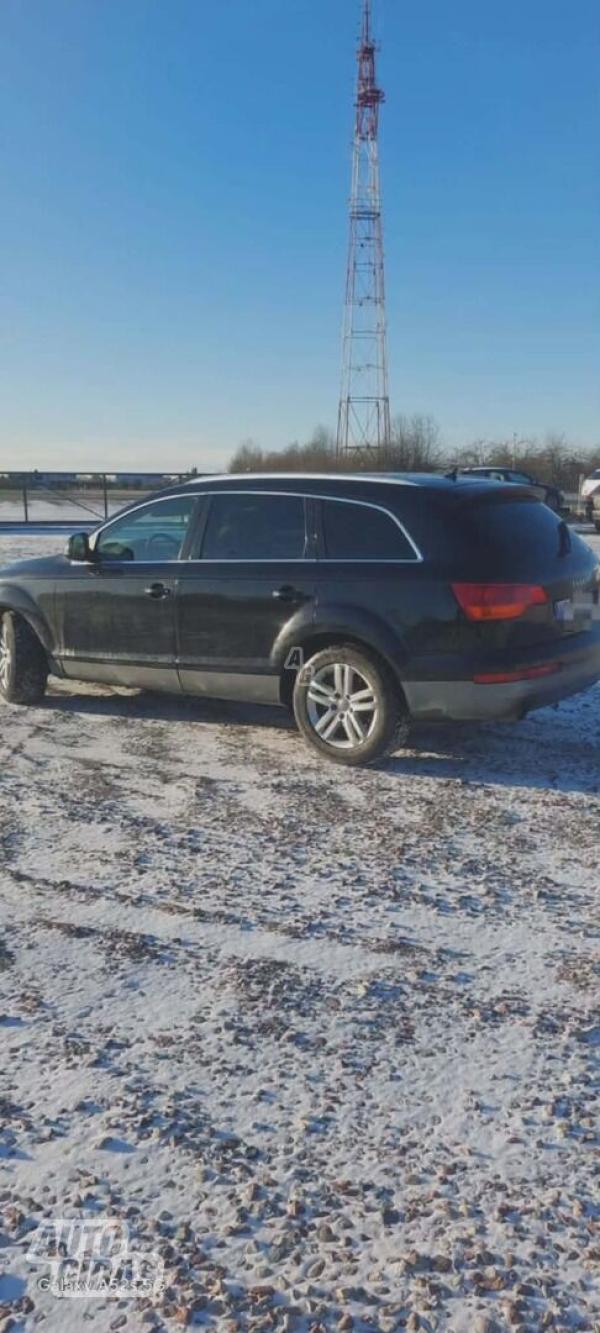 Black Audi Q7 2006 in Marijampole, with an engine capacity of 3.00 L and mileage of 324 thousand km for 5200 €, photo 4 on AUTOMOTO.COM.LV