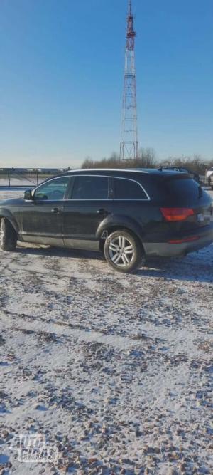 Black Audi Q7 2006 in Marijampole, with an engine capacity of 3.00 L and mileage of 324 thousand km for 5200 €, photo 4 on AUTOMOTO.COM.LV