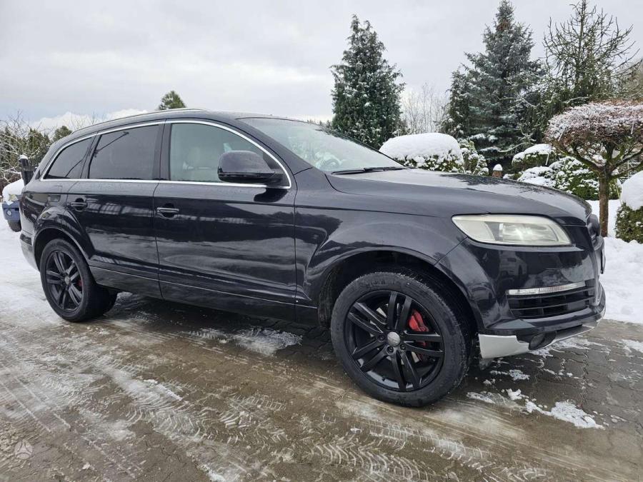 Melns Audi Q7 2006 Kauņa, ar dzinēja tilpumu 3.00 L un nobraukumu 278 tūkst. km par 5850 €, foto 16 vietnē AUTOMOTO.COM.LV